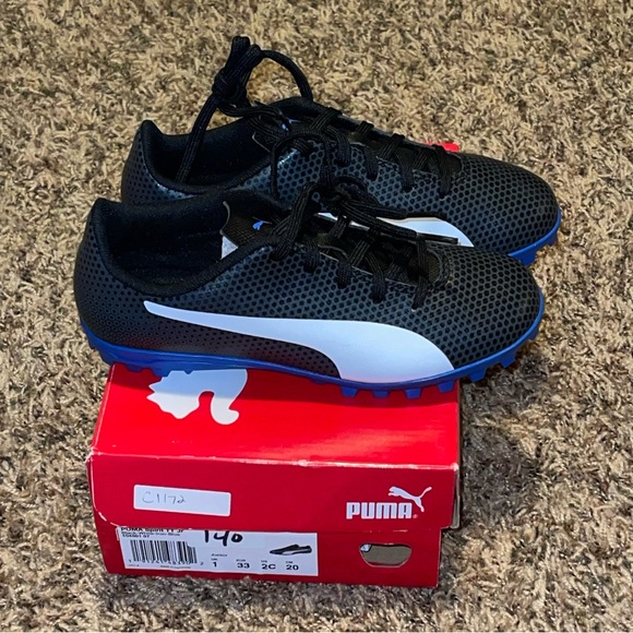 Puma | Shoes | Puma Spirit Tt Jr 450107 Little Kids Black White Soccer ...